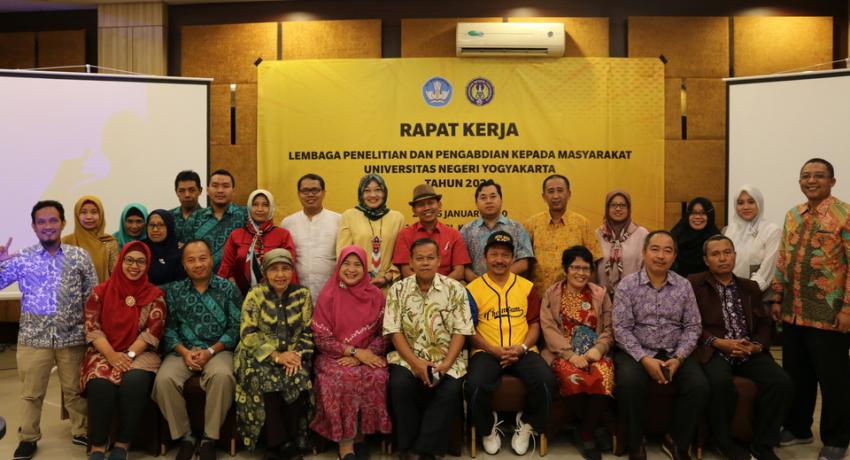 LPPM SIAP MENDUKUNG PERCEPATAN UNY MENUJU WCU (WORLD CLASS UNIVERSITY ...